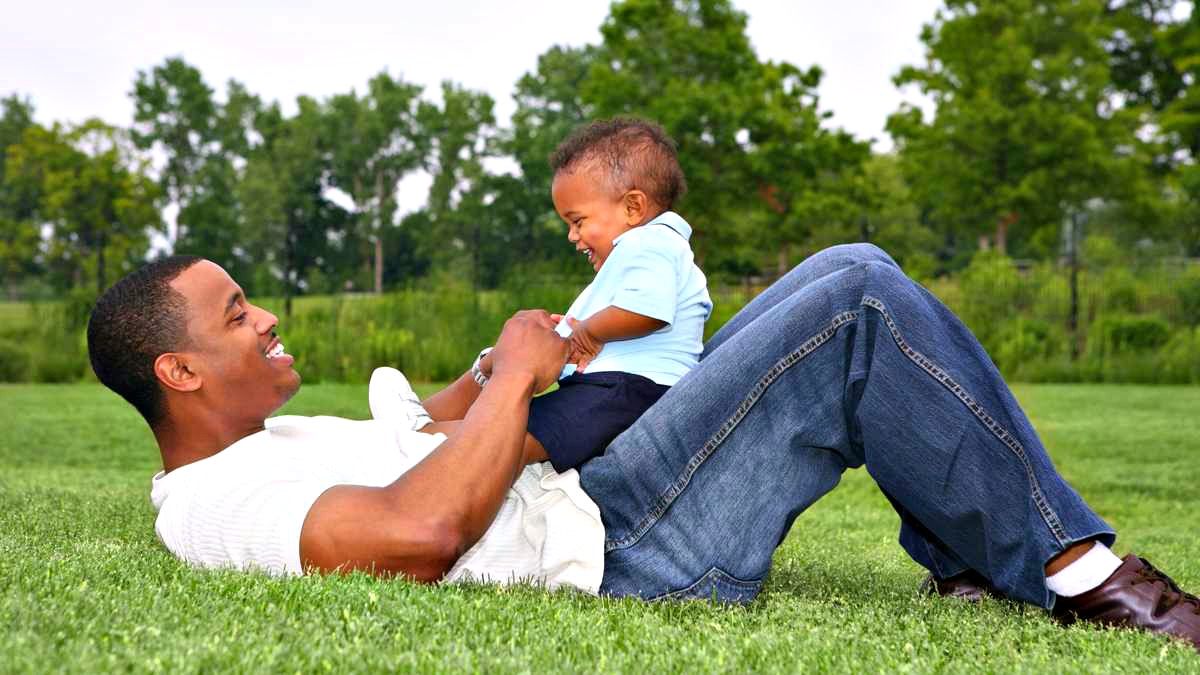 D.O.J. And Human Services Launch 'Fatherhood Bond,' Initiative Aimed At ...
