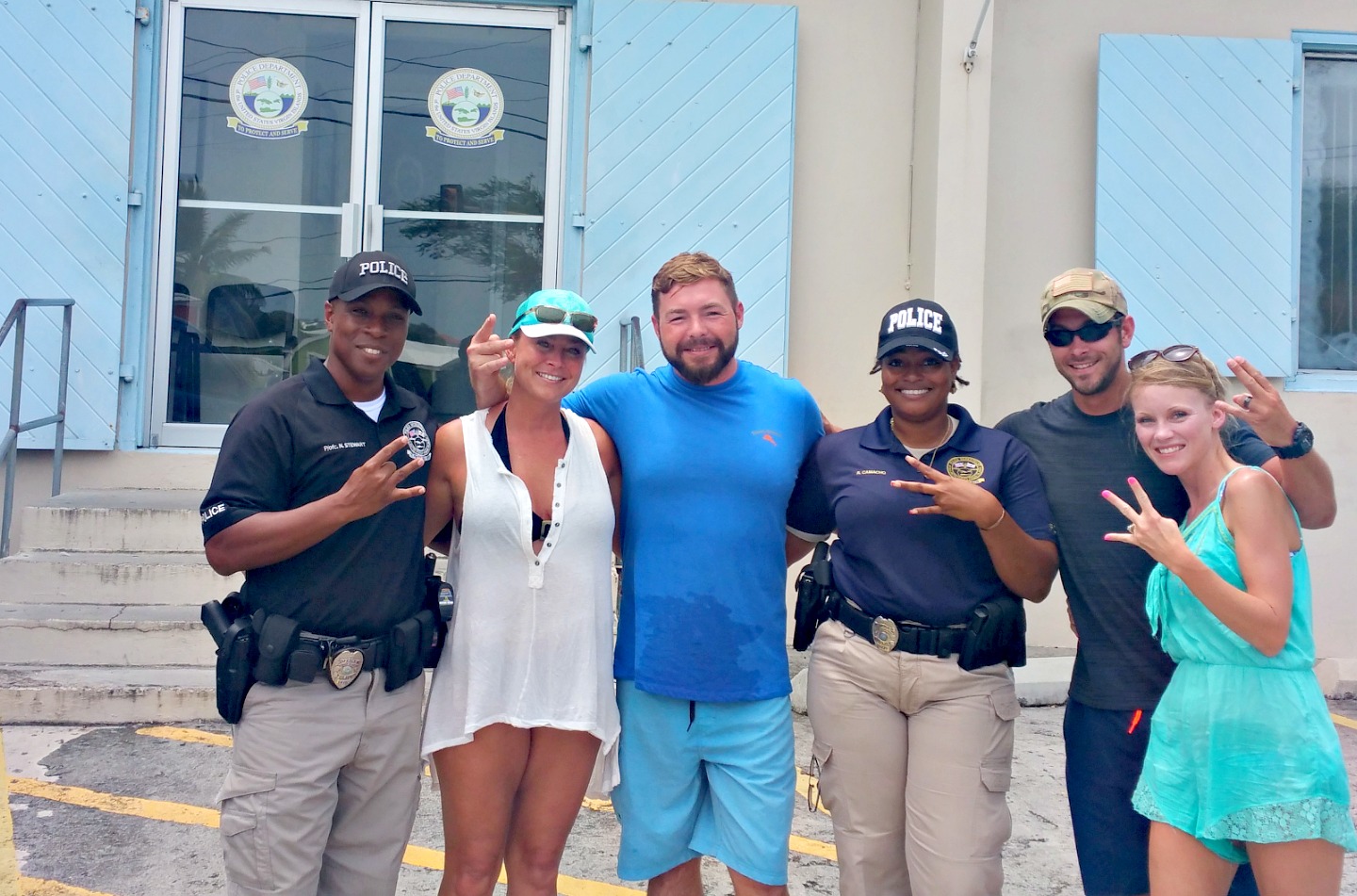 Tourists Praise V.I.P.D. Officers For Tracking And Returning Stolen ...