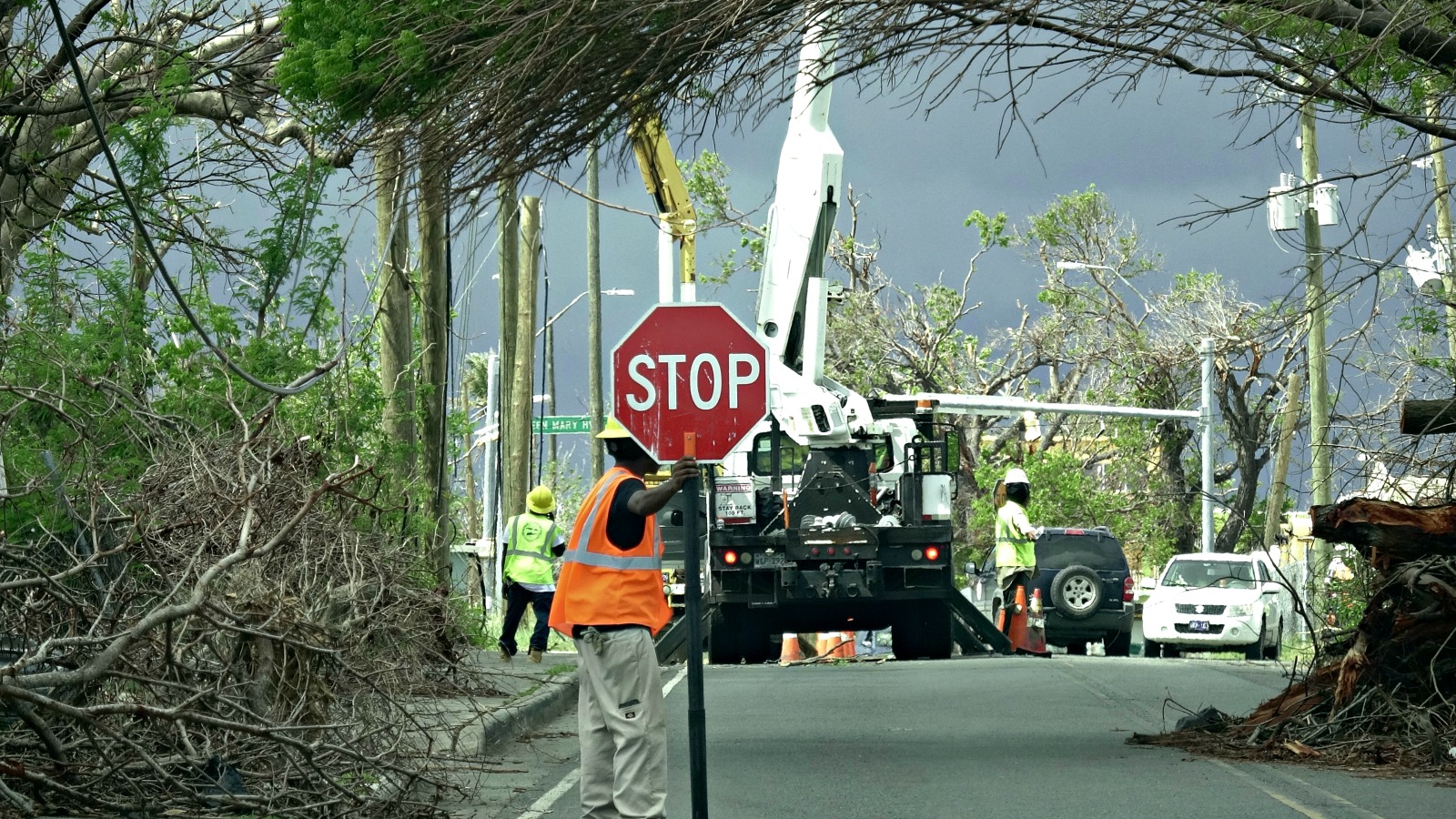 New Jobs Available To Manage Traffic Flow; 75 Percent Of Cellphone ...