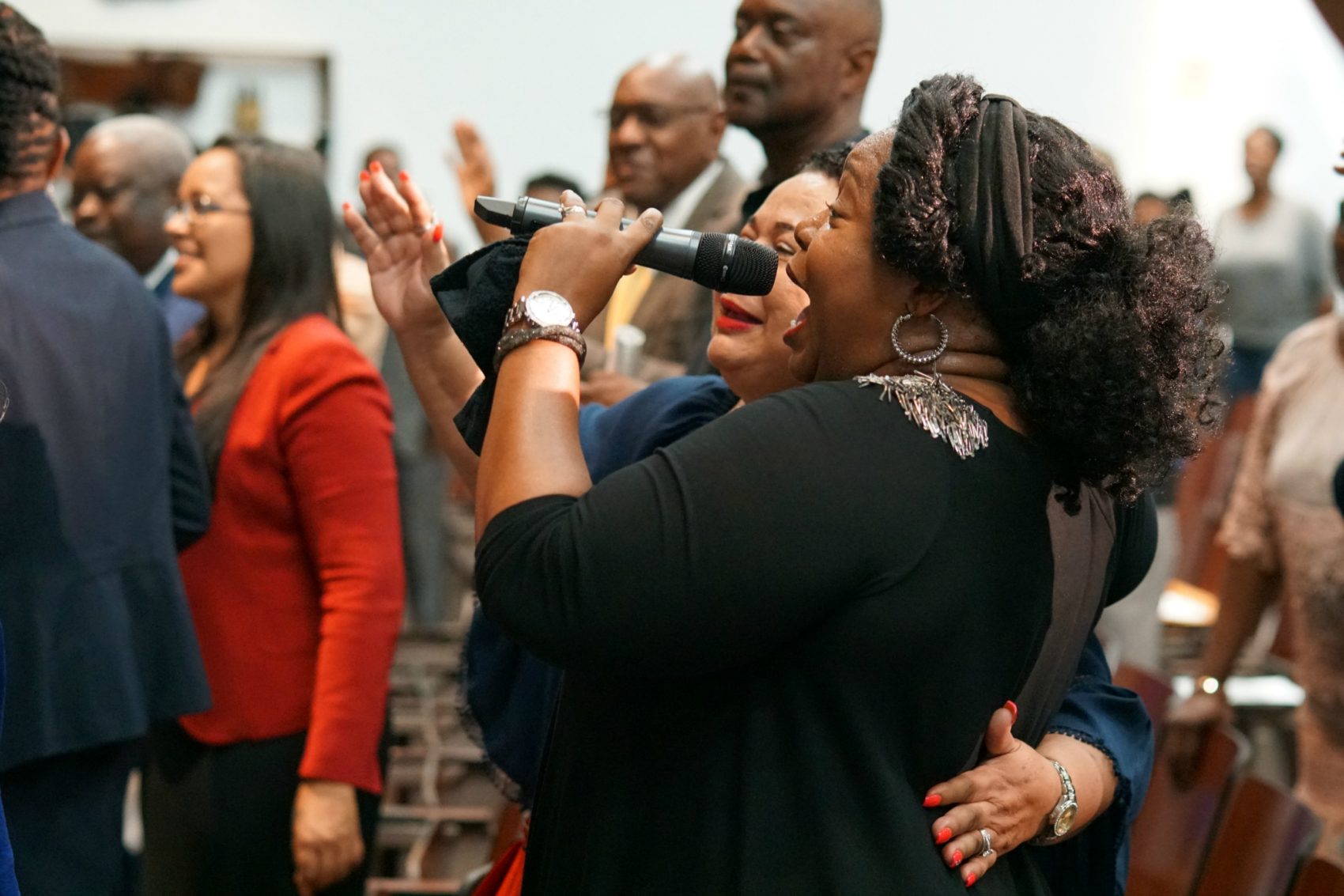 Chevelle Franklyn And Other Groups Lift Praises To The Heavens During ...